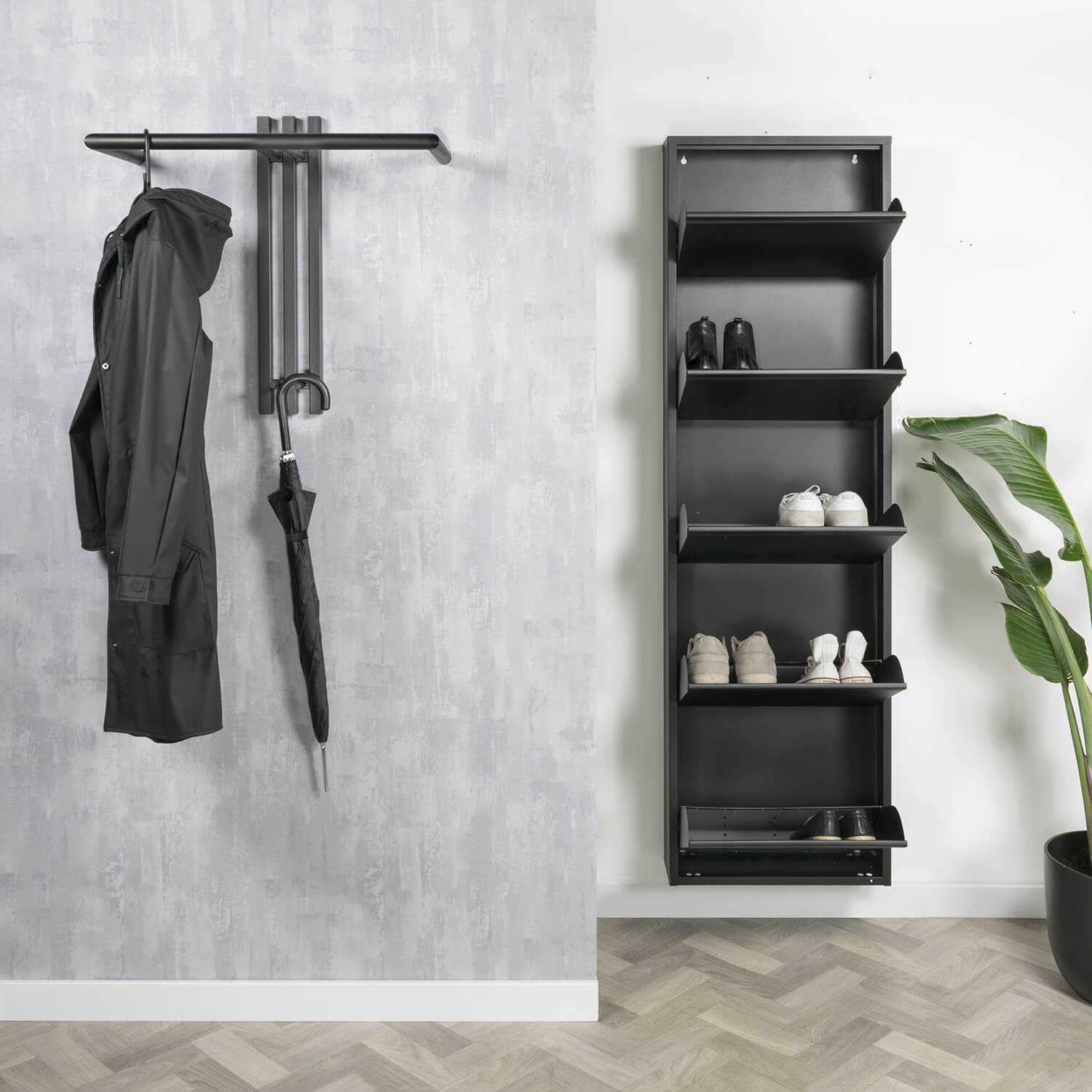 SPINDER DESIGN Senza knagerække, m. 2 knager og bøjlestang - sort stål ...